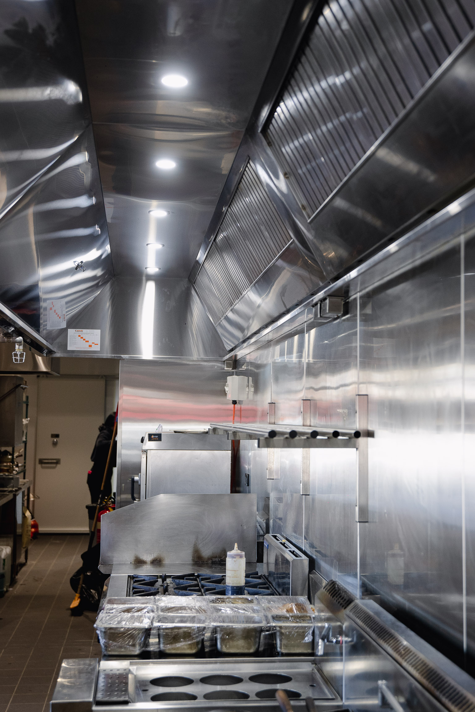 Stainless Steel Kitchen Splashbacks for Home & Commercial Use